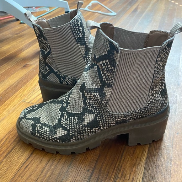 Universal Thread | Shoes | Universal Thread Snakeskin Booties | Poshmark